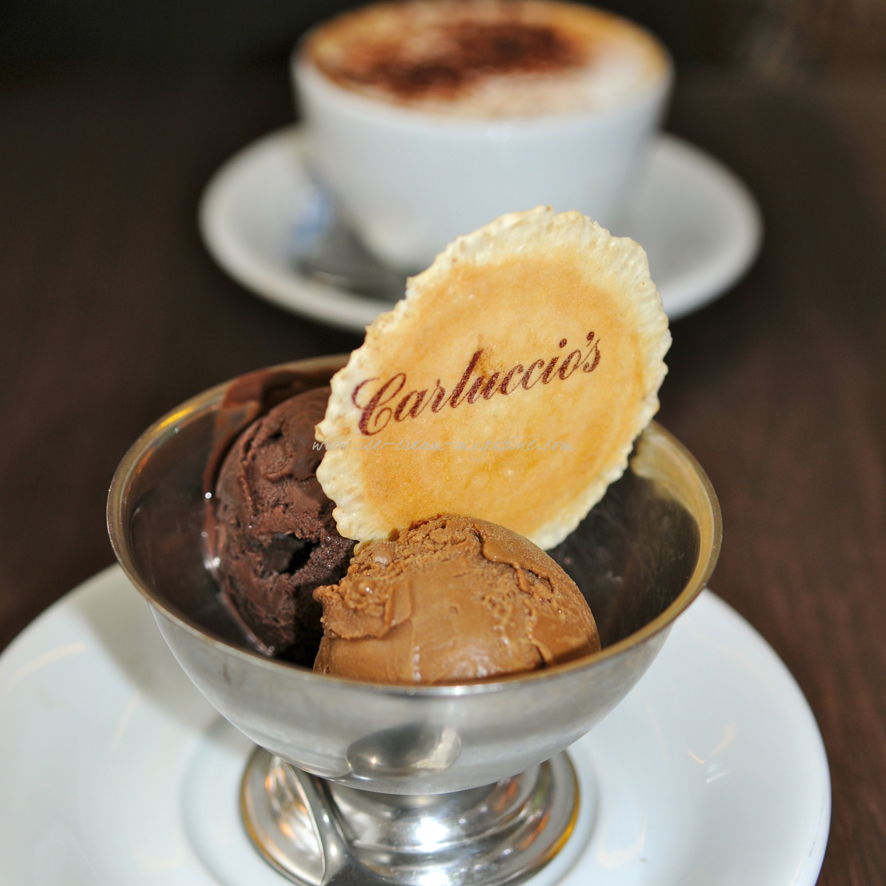 Chocolate and coffee ice cream Carluccios ©www.ice-cream-magazine.com ...